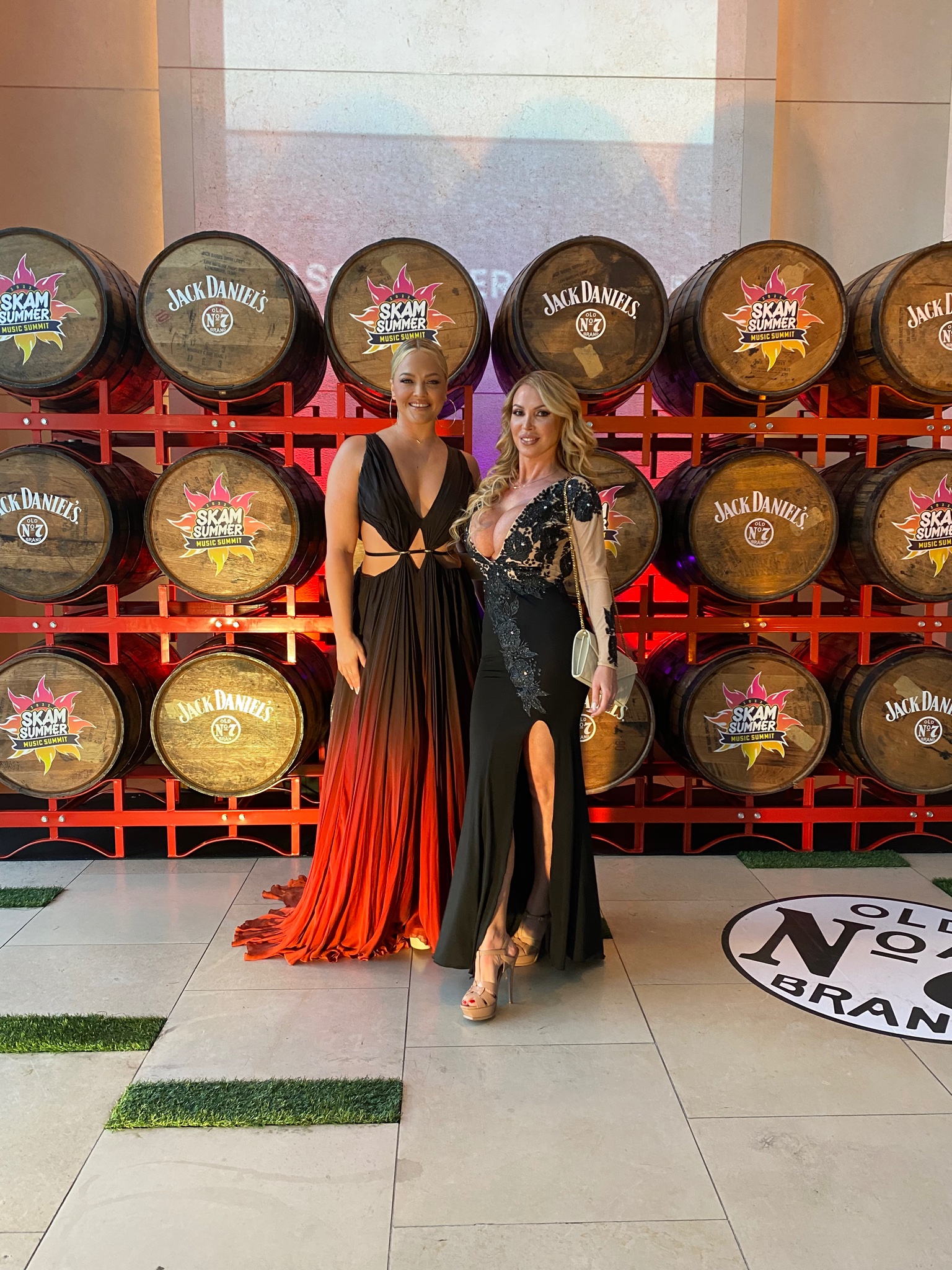 TW Pornstars - NIKKI BENZ. Twitter. I just want to show y’all how ...