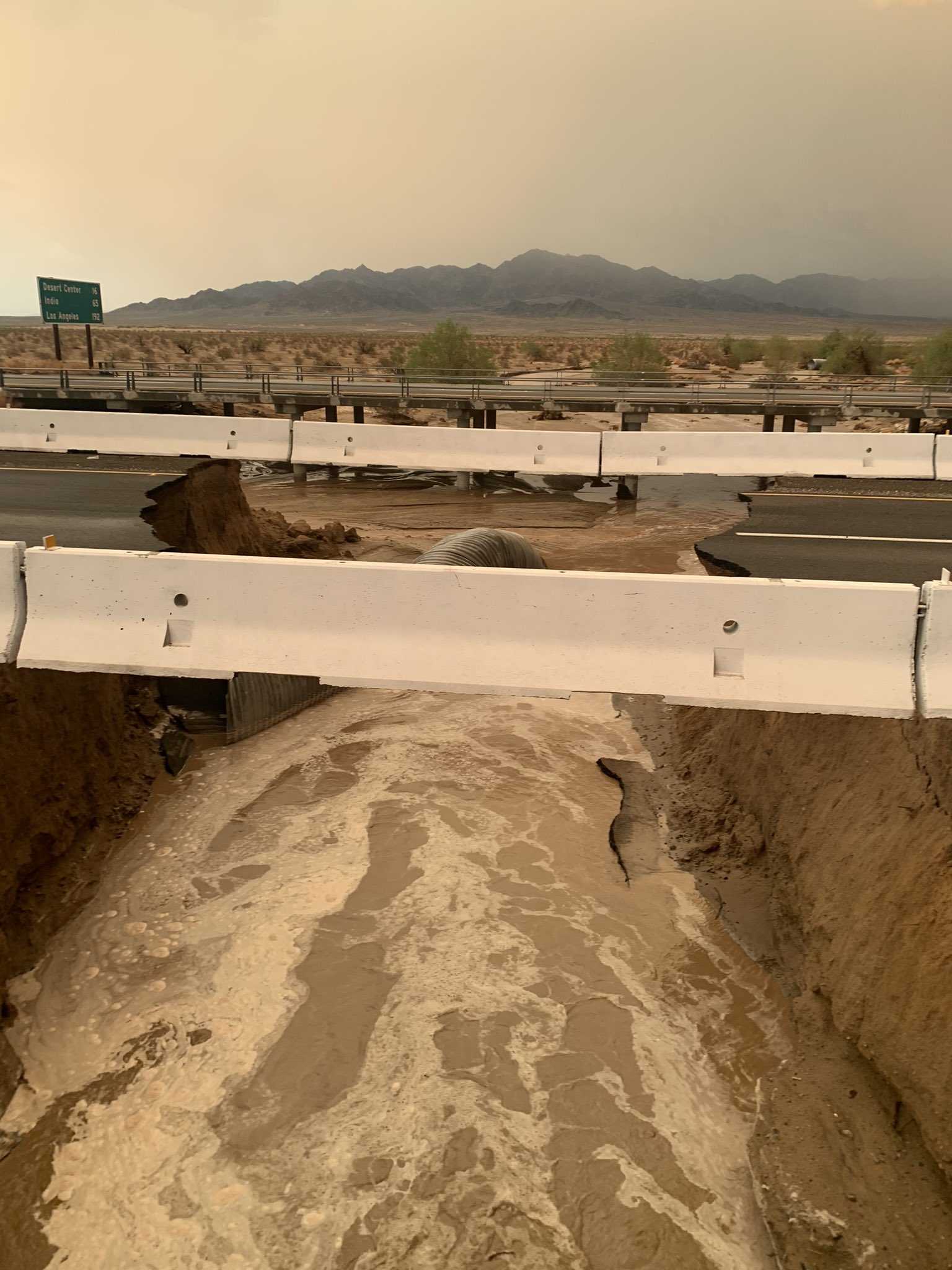 Caltrans District 8 on Twitter: "Update 4: the closure remains in place for EB I-10 at SR 86 at ...