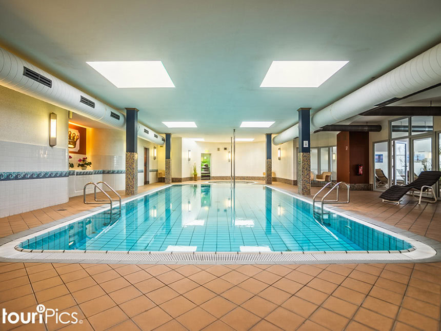 touriDat on Twitter: "8 Tage zu zweit im 4*Seehotel Großherzog von Mecklenburg inkl. Frühstück ...