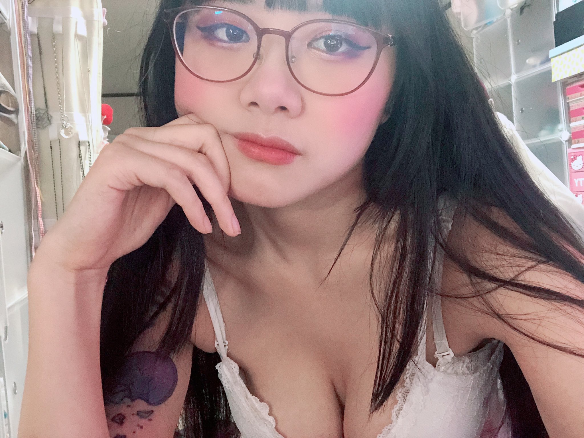 Canniny on Twitter: "Glasses today https://t.co/Jl86IouyZ3" / Twitter