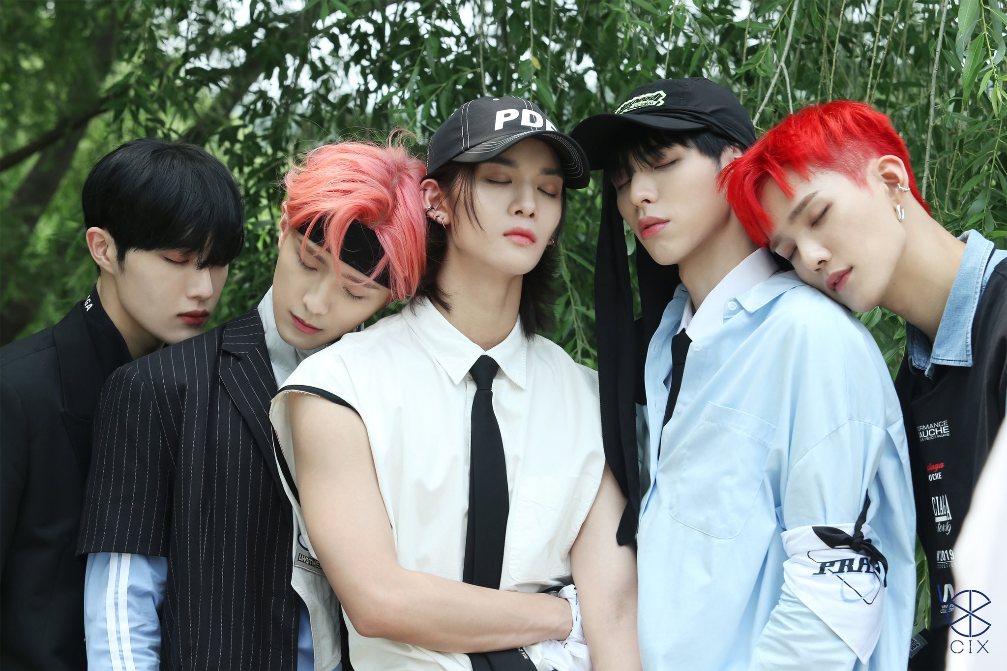 CIX_Official on Twitter: "[BEHIND] 멈출 수 없는 이유, 458번 보게 만드는 OK Not 자켓 비하인드 1편 Naver Post ️ https ...