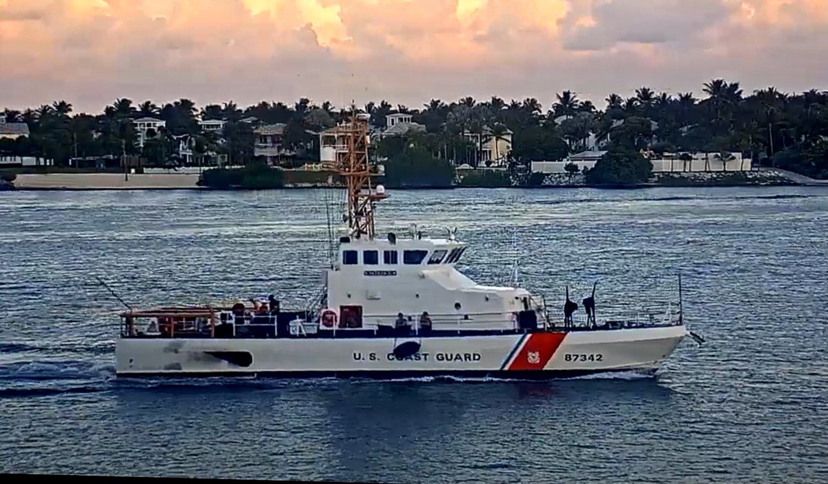 WarshipCam on Twitter: "USCGC Shrike (WPB-87342) Marine Protector-class patrol boat coming into ...