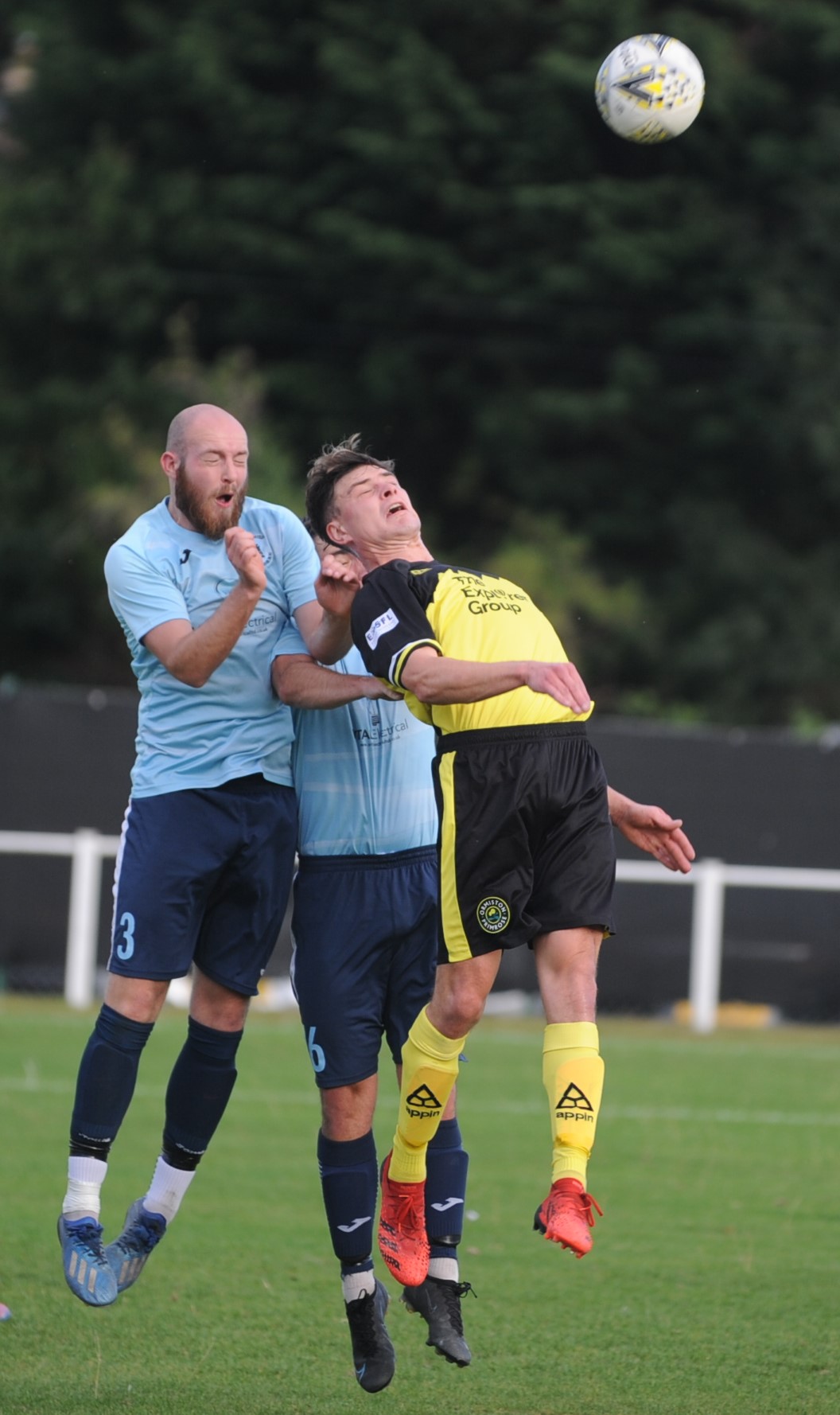 Swivel Eyed Broon On Twitter Early Action Shots From Tonight s swivel-eyed-broon-on-twitter-early-action-shots-from-tonight-s