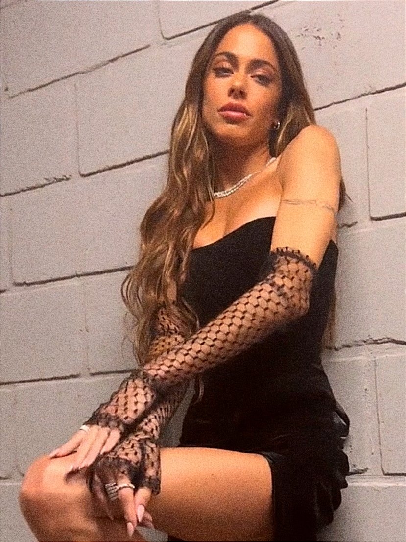 TINI COLOMBIA on Twitter: "nueva foto de TINI para los #PremiosGardel"