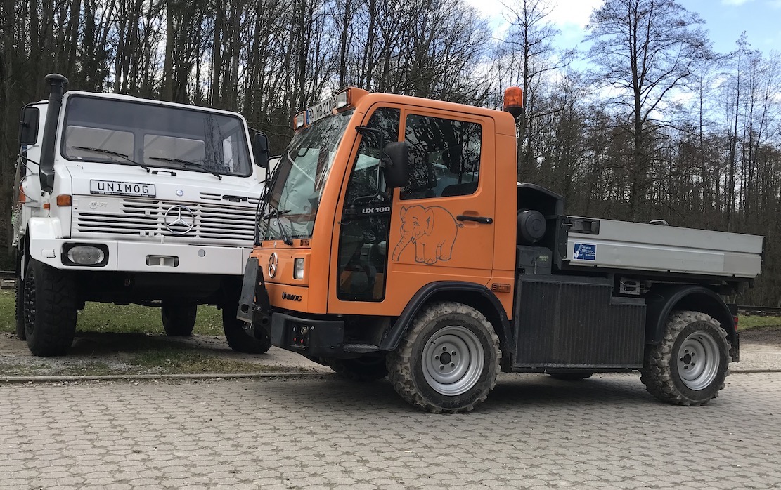 Unimog Community on Twitter: "In May 1996, the compact UX 100 implement carrier was presented at ...