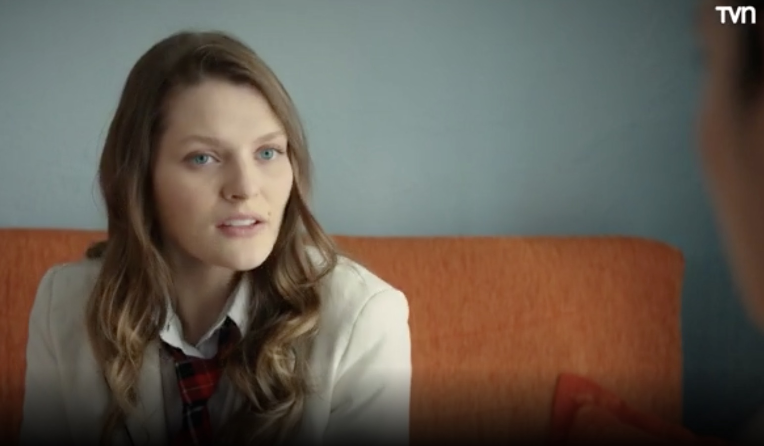 TVN on Twitter: "🔴 ¡Hoooooola! ¡Sigue Todo por mi familia! 👩🏻‍💻 Comenta con #KaanYSusenEnRiesgo ...