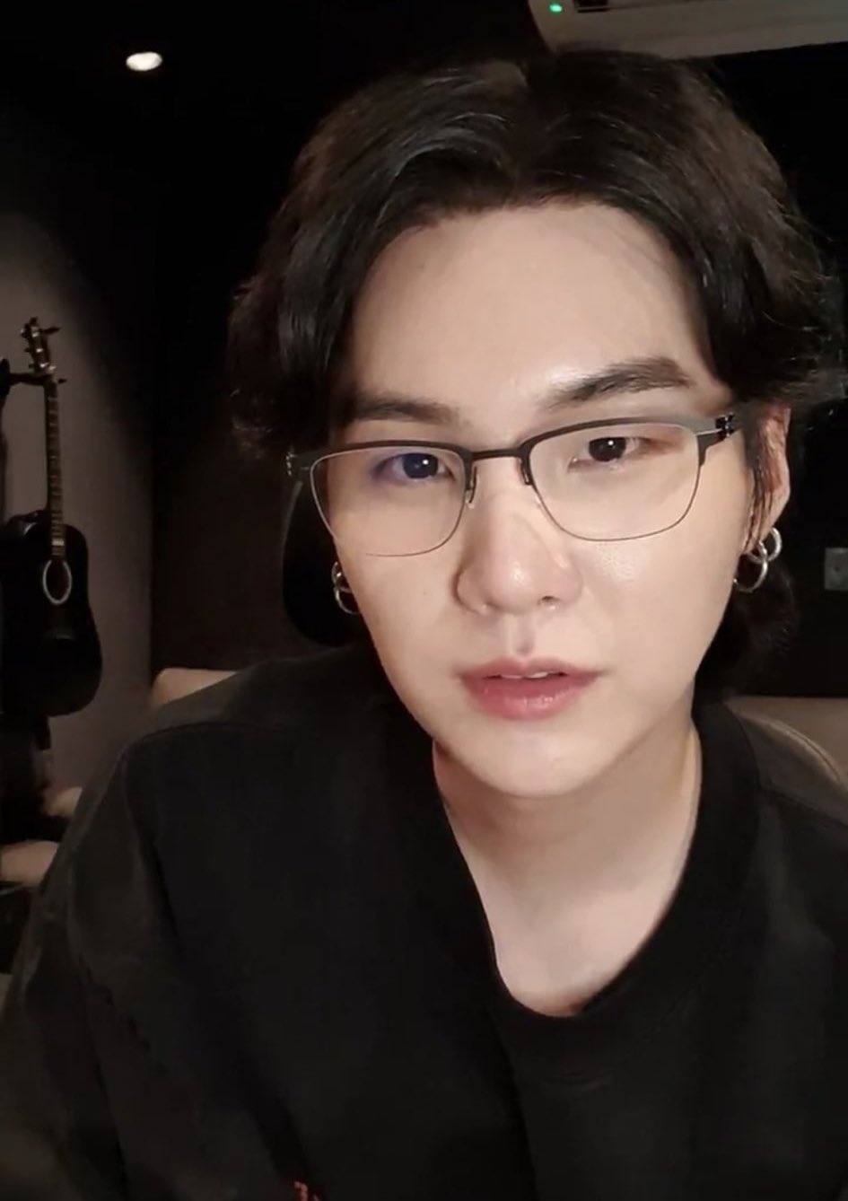 KRONOS | ? on Twitter: "📝| Traducción completa del LIVE - WEVERSE de BTS #SUGA — El live se ...
