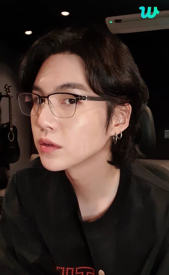 KRONOS | ? on Twitter: "📝| Traducción completa del LIVE - WEVERSE de BTS #SUGA — El live se ...