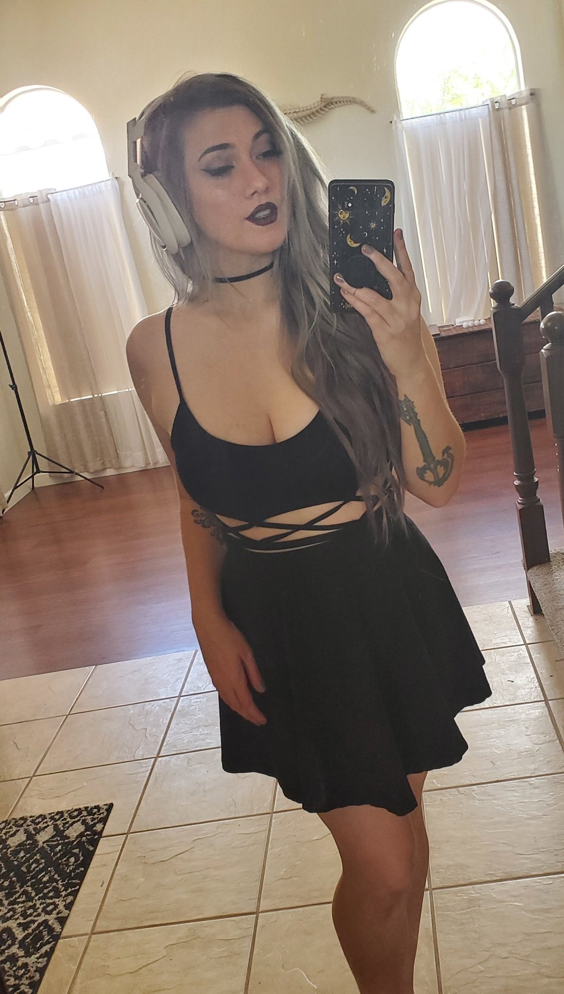 lindsay elyse on Twitter: "Come join my cult 🐑 https://t.co/EsDaX64FtZ ...