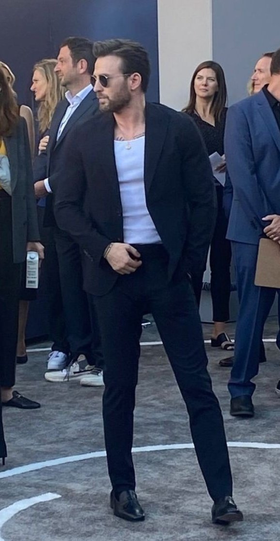 Karo s Chris on Twitter: "He's got long legs https://t.co/64GUbm4ANw" / Twitter