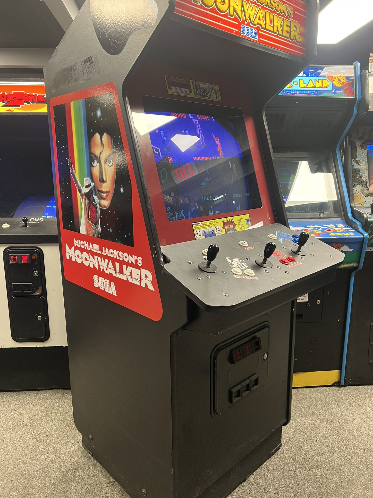 Michael Jackson Moonwalker Arcade Game Michael Jackson Moonwalker Arcade Game
