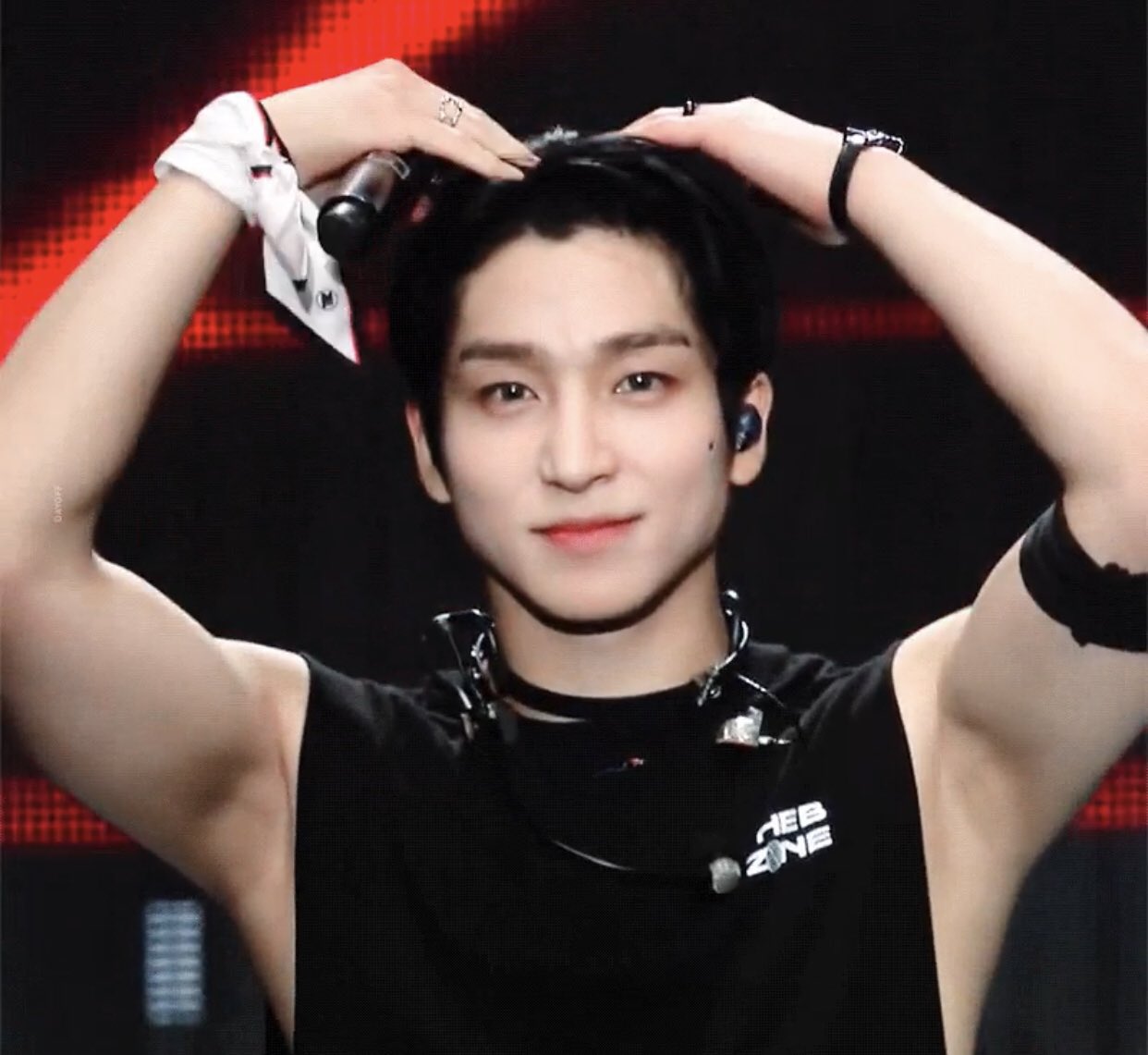 pit appreciator on Twitter: "He be doin this on purpose I swear 😭 https://t.co/nAMVWbqa3k" / Twitter