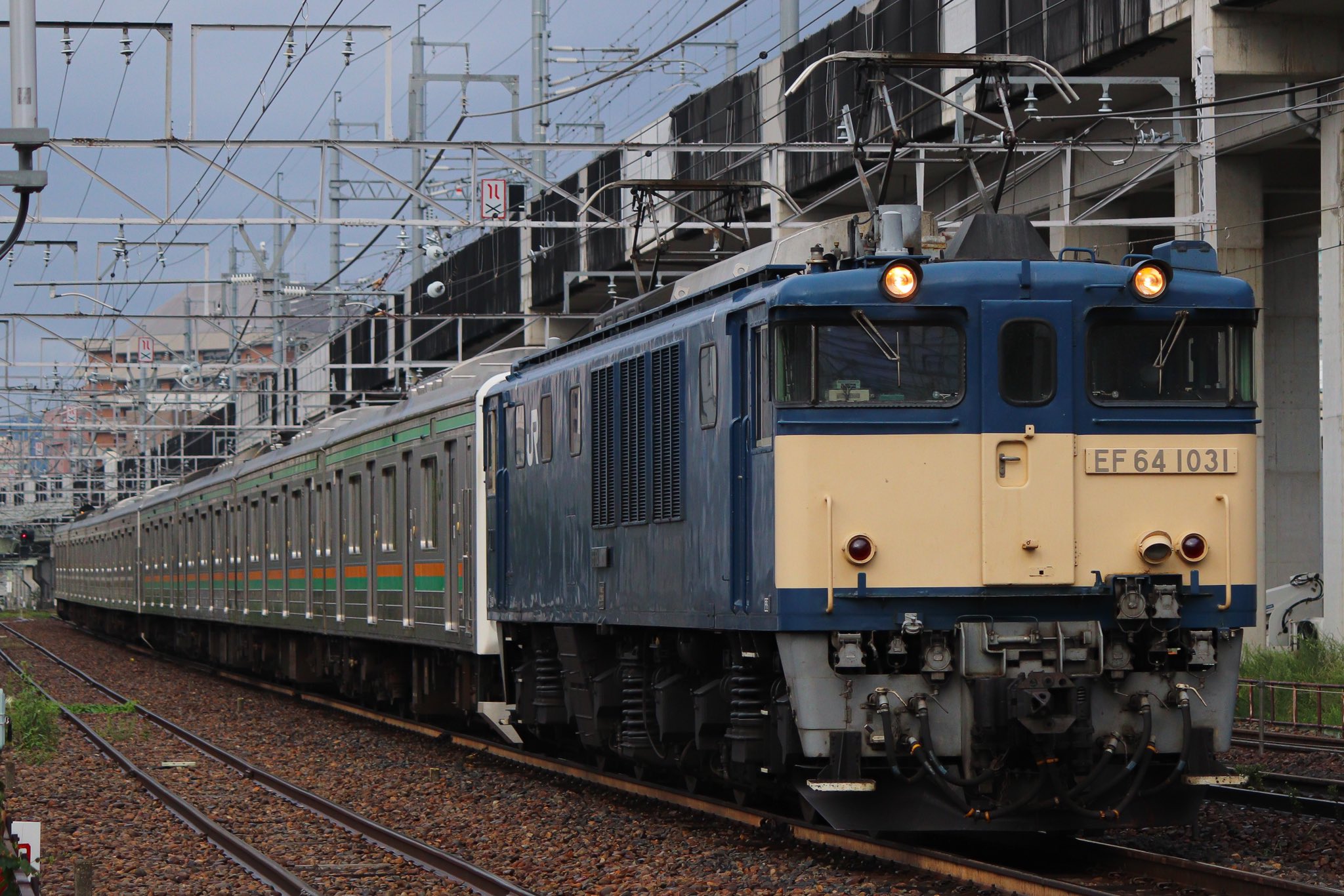 ながなの on Twitter: "配9445レ EF64 1031 +205系 Y5＋Y10編成NN廃車回送 https://t.co/3TkvDF2TEu" / Twitter