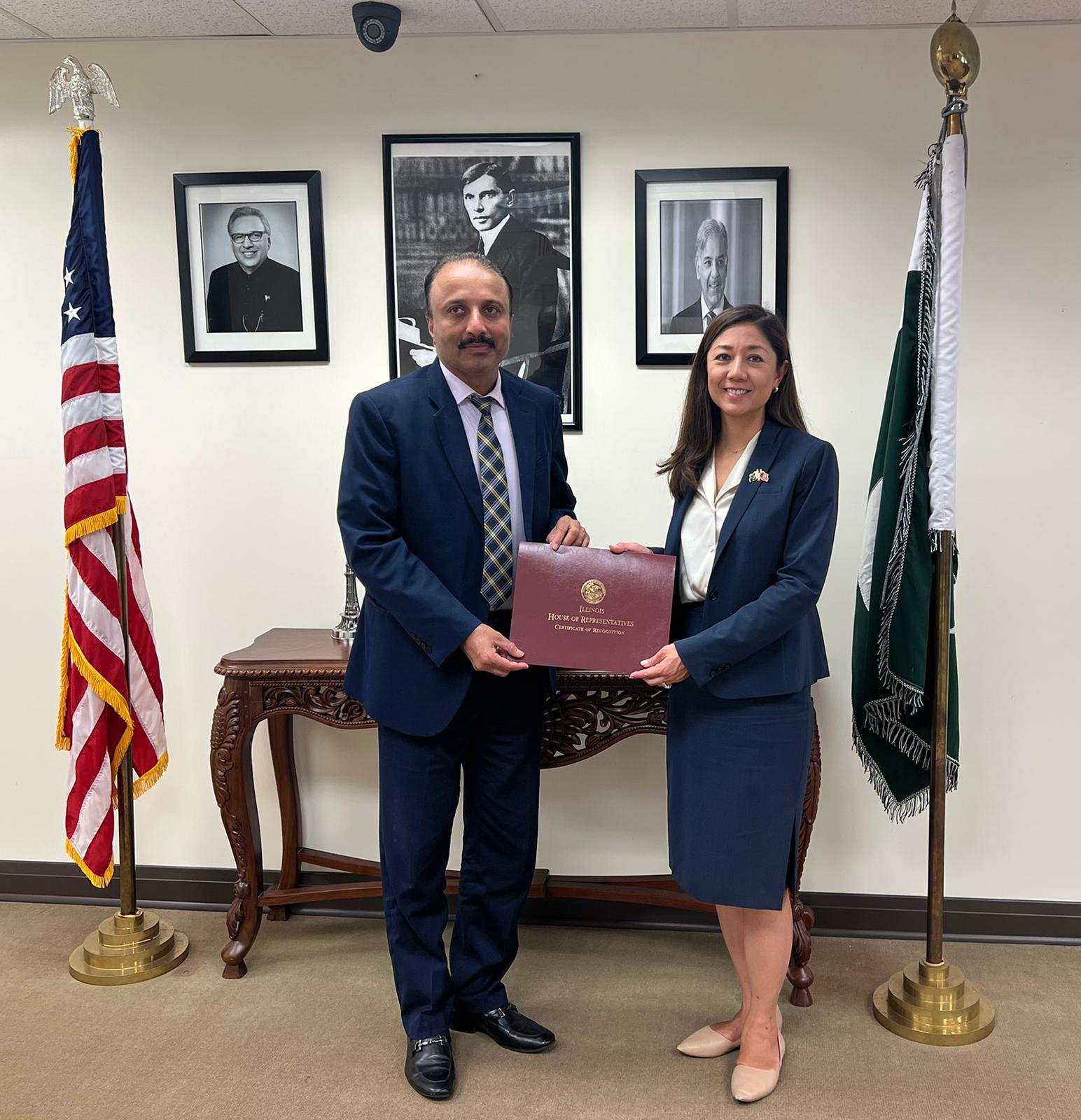Pakistan Consulate General Chicago on Twitter: "CG Tariq Karim was delighted to receive IL State ...