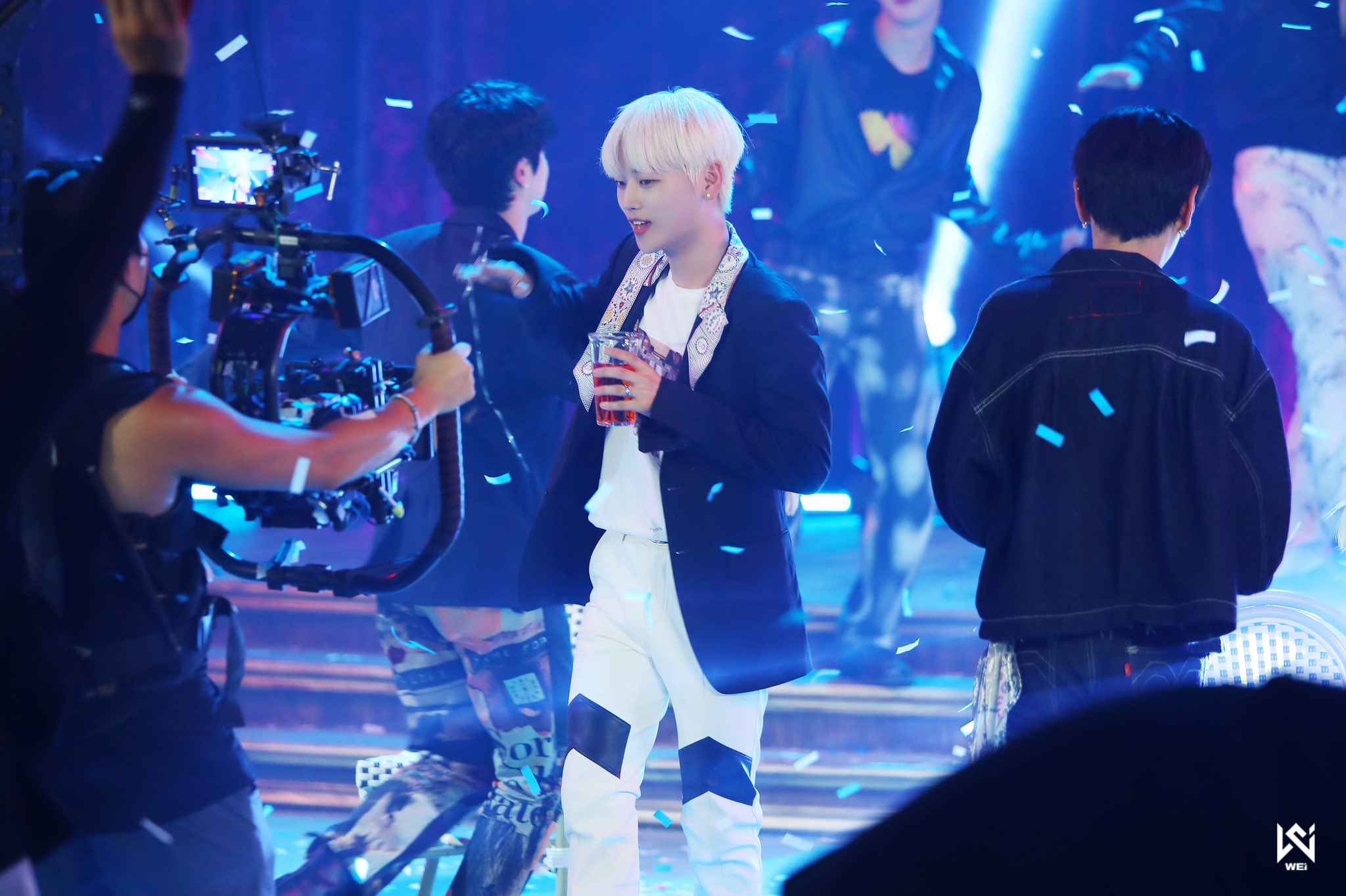 위아이(WEi)_OFFICIAL on Twitter: "WEi Japan 1st Mini Album 『Youth』 'Maldives' Special Photo💙 #위아이 ...