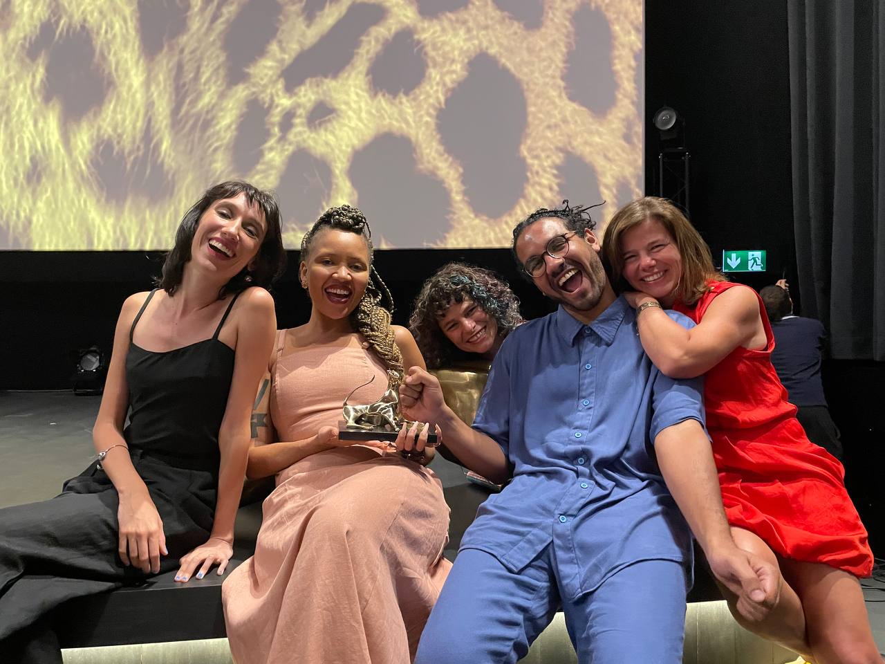 Sol Miranda 🏳️‍🌈 4044 on Twitter: "Levamos o Leopardo de Ouro! 🐆 Melhor filme do ...