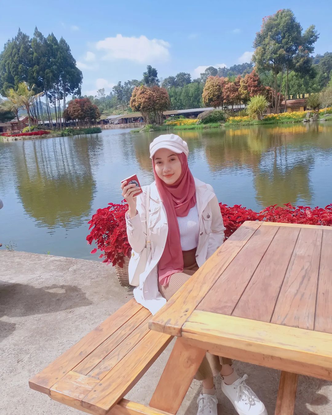 Rafa on Twitter: "Panas......tp gpp demi konten. Hahah https://t.co/SbCfFP8oa9" / Twitter