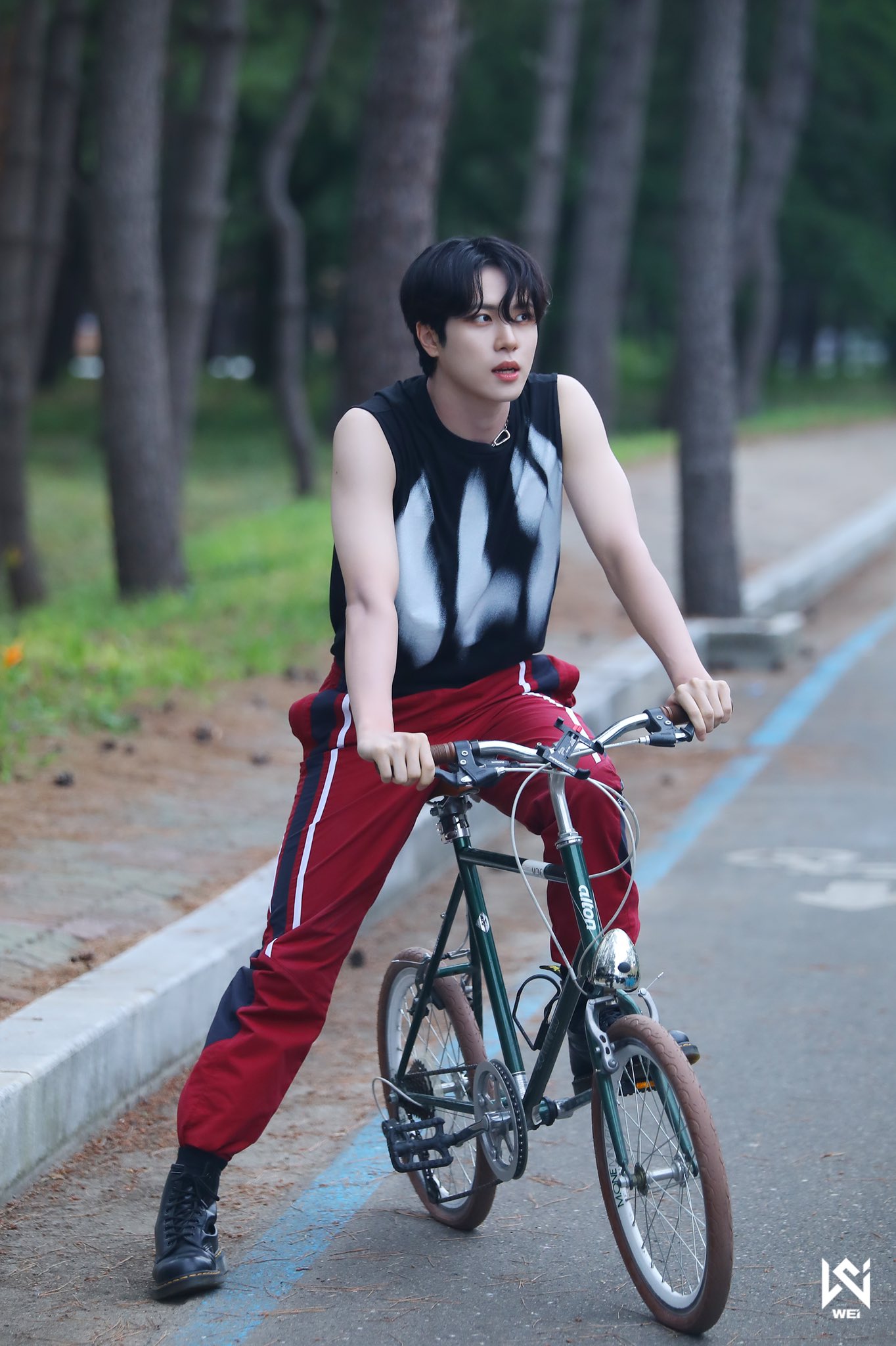 위아이(WEi)_OFFICIAL on Twitter: "WEi Japan 1st Mini Album 『Youth』 'Maldives' Special Photo🧡 #위아이 ...