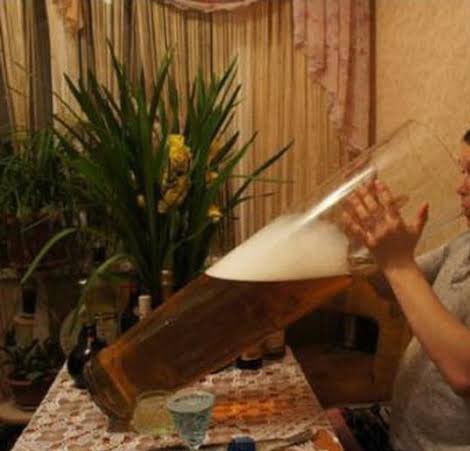 กร on Twitter: "ถ้าแก้วไวน์ไอเหมือนโถ แล้วแก้วเบียร์ไิอเหมือนอะไร https://t.co/S0Mq7YPtlx" / Twitter