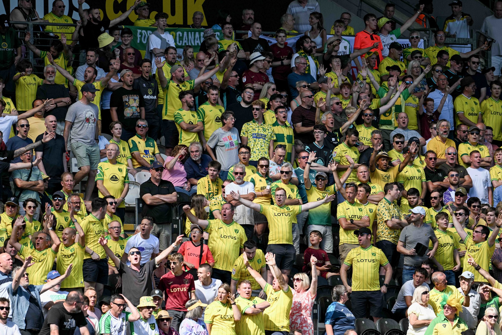 Norwich City FC on Twitter: "Thank you for your continued support, Canary fans. You don't go ...