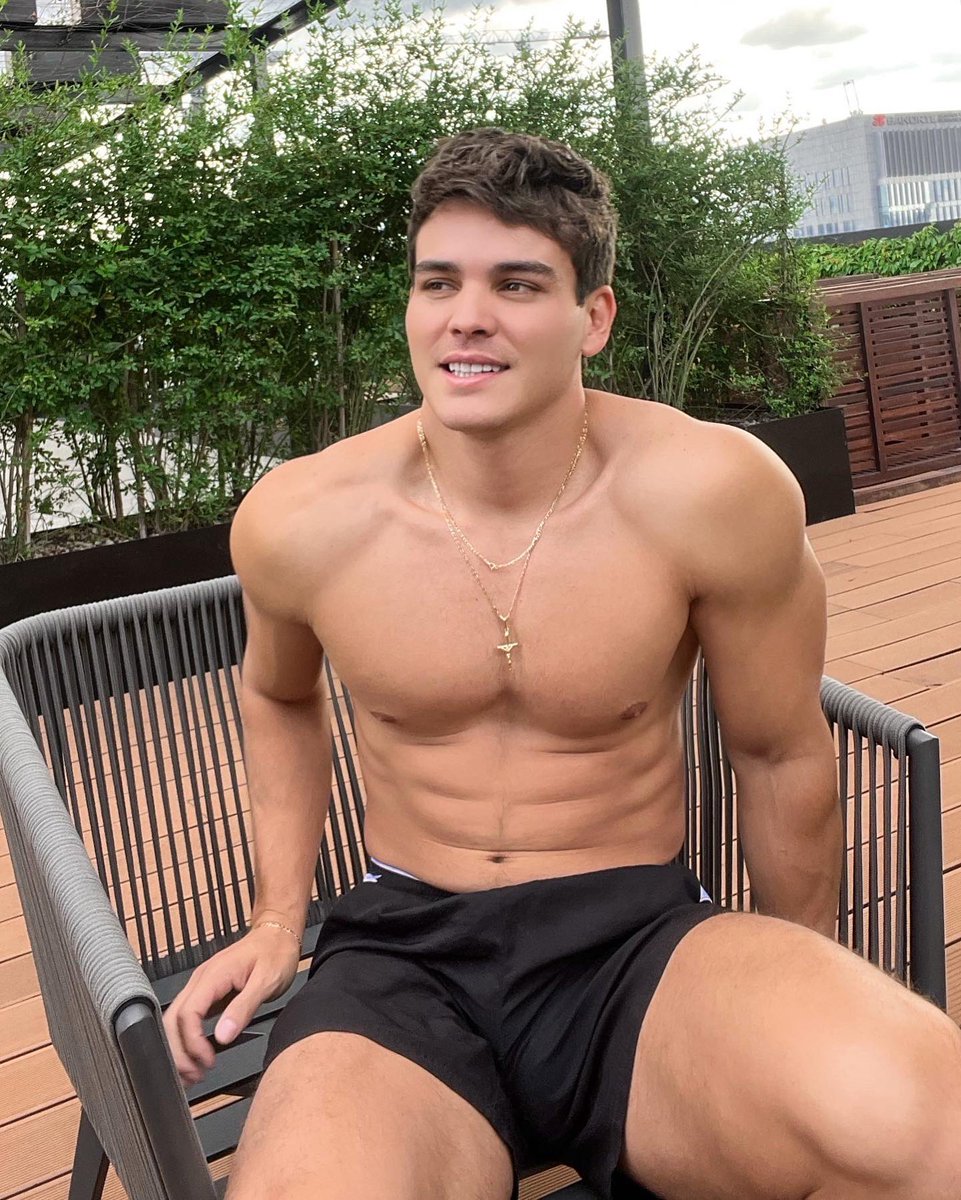 Hot Dudes Good Mood 🇺🇦 On Twitter Rt Sosajhons Happy Birthday To Me