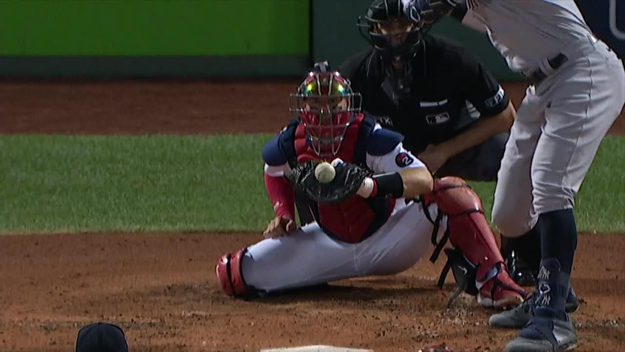 ESPN on Twitter: "TIM LOCASTRO WITH THE LEAPING CATCH 👏 https://t.co/D0HfkJnFP2" / Twitter