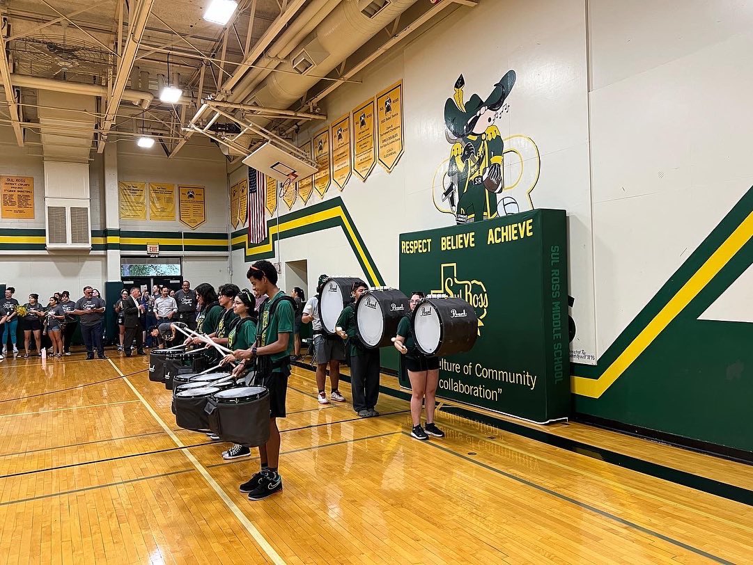 The Mighty Husky Marching Band On Twitter The Husky Drumline Welcomed the-mighty-husky-marching-band-on-twitter-the-husky-drumline-welcomed