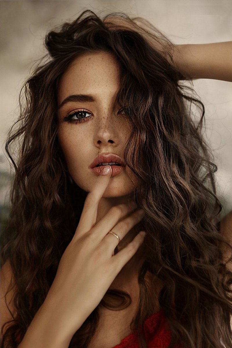 Just one look... Arnie Z @arnold_ziffell