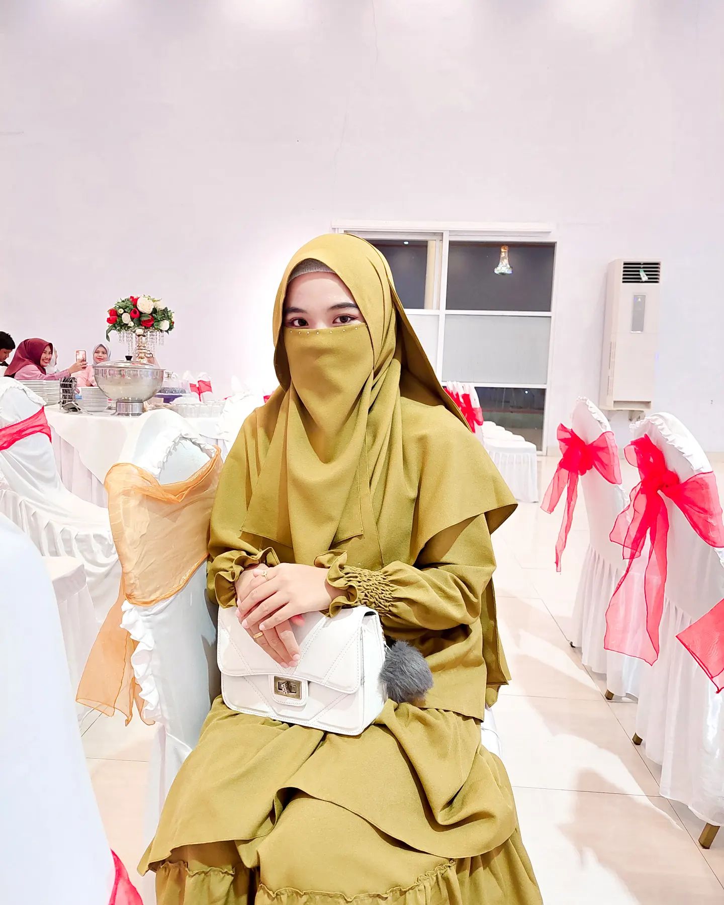 Iffah Nur Azizah on Twitter: "Jangan berharap dengan dia yang kalian lihat di medsos, jika ...