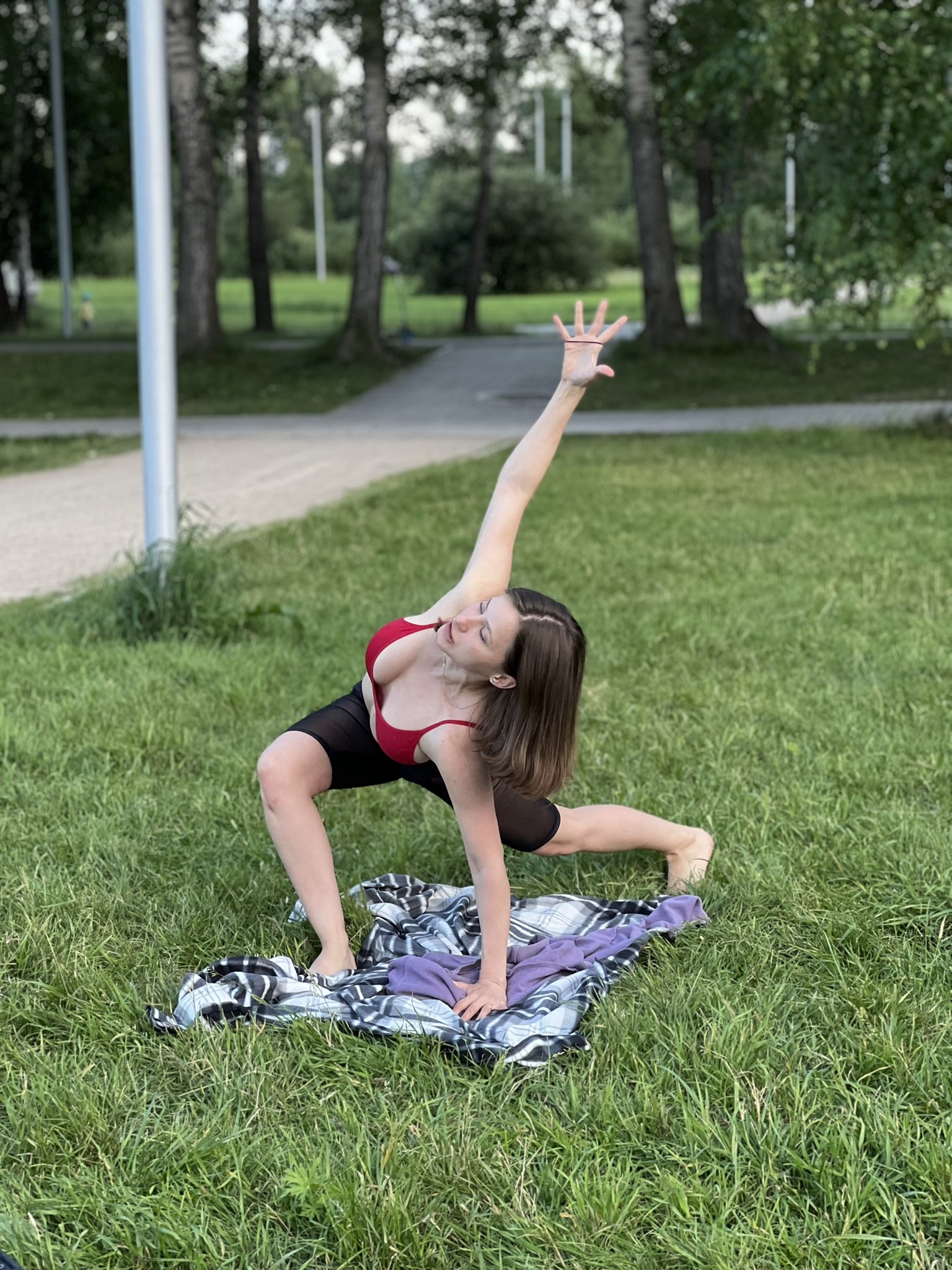 TomaEfremova on Twitter: "Треньки на природе – 😋😋😋😋 https://t.co/M3sBTDKtcg" / Twitter