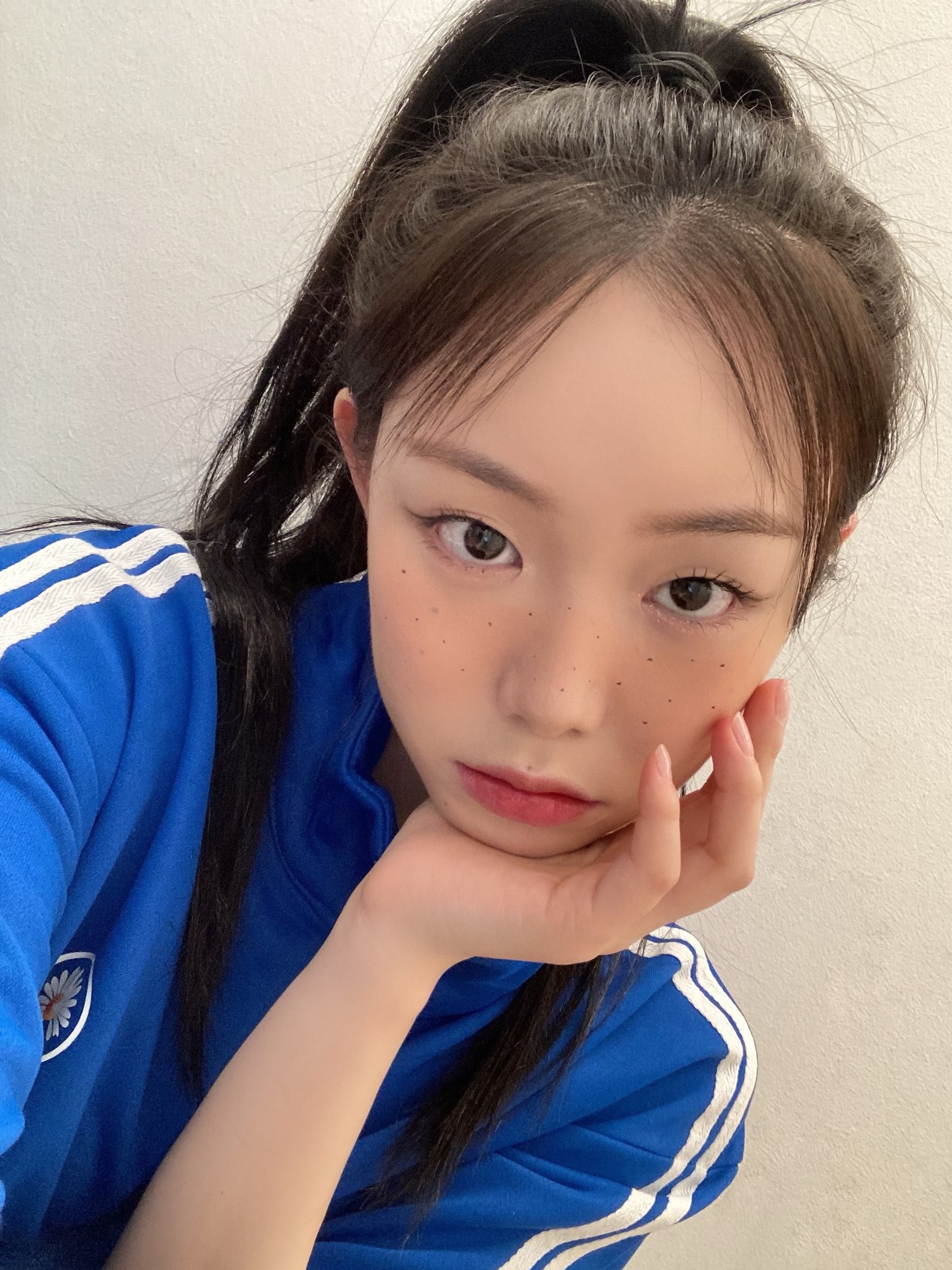 Billlieofficial On Twitter [ 수현] 오늘 너무 덥댜 그죠 ️‍🔥🔥☀️ Billlie