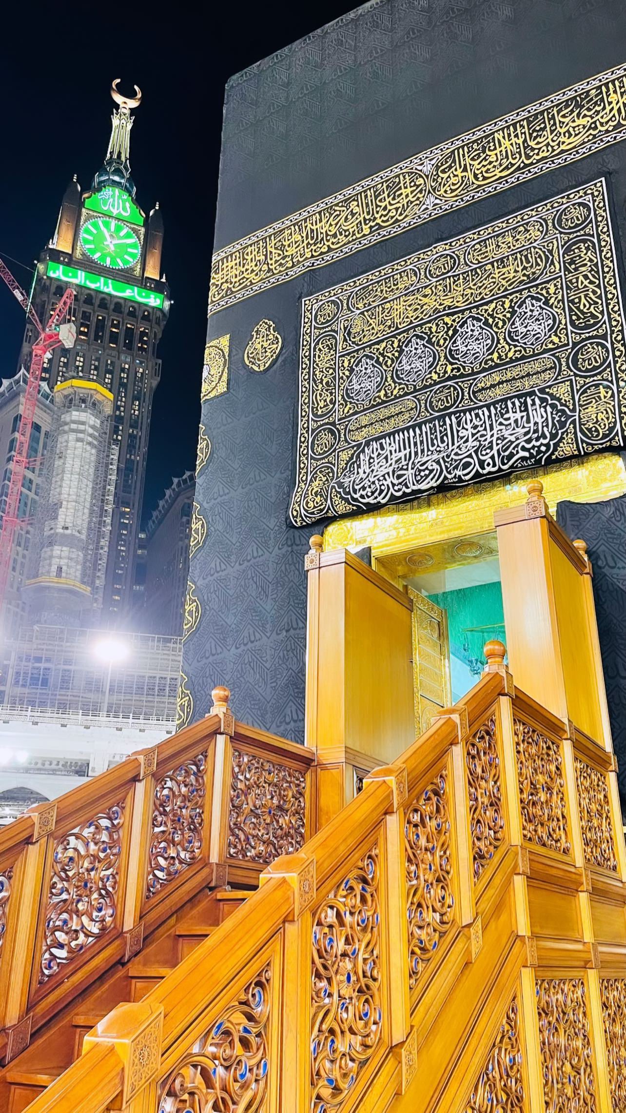 IslamicLandmarks.com on Twitter: "🧵The inside of the Holy Ka'bah. Recently the Ka'bah was washed ...