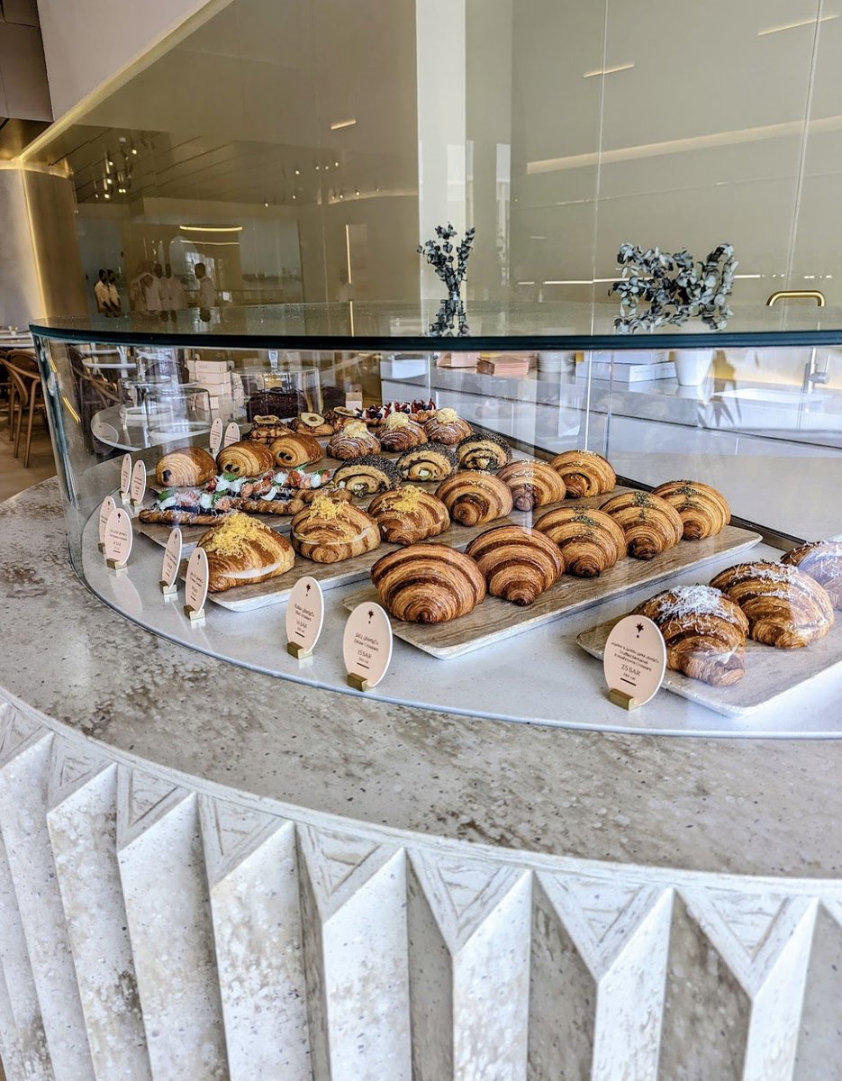 📍اوت اوف لاين OUT OF LINE - Thread from يـارا | الرياض☕️🍽️ @Your_71 ...