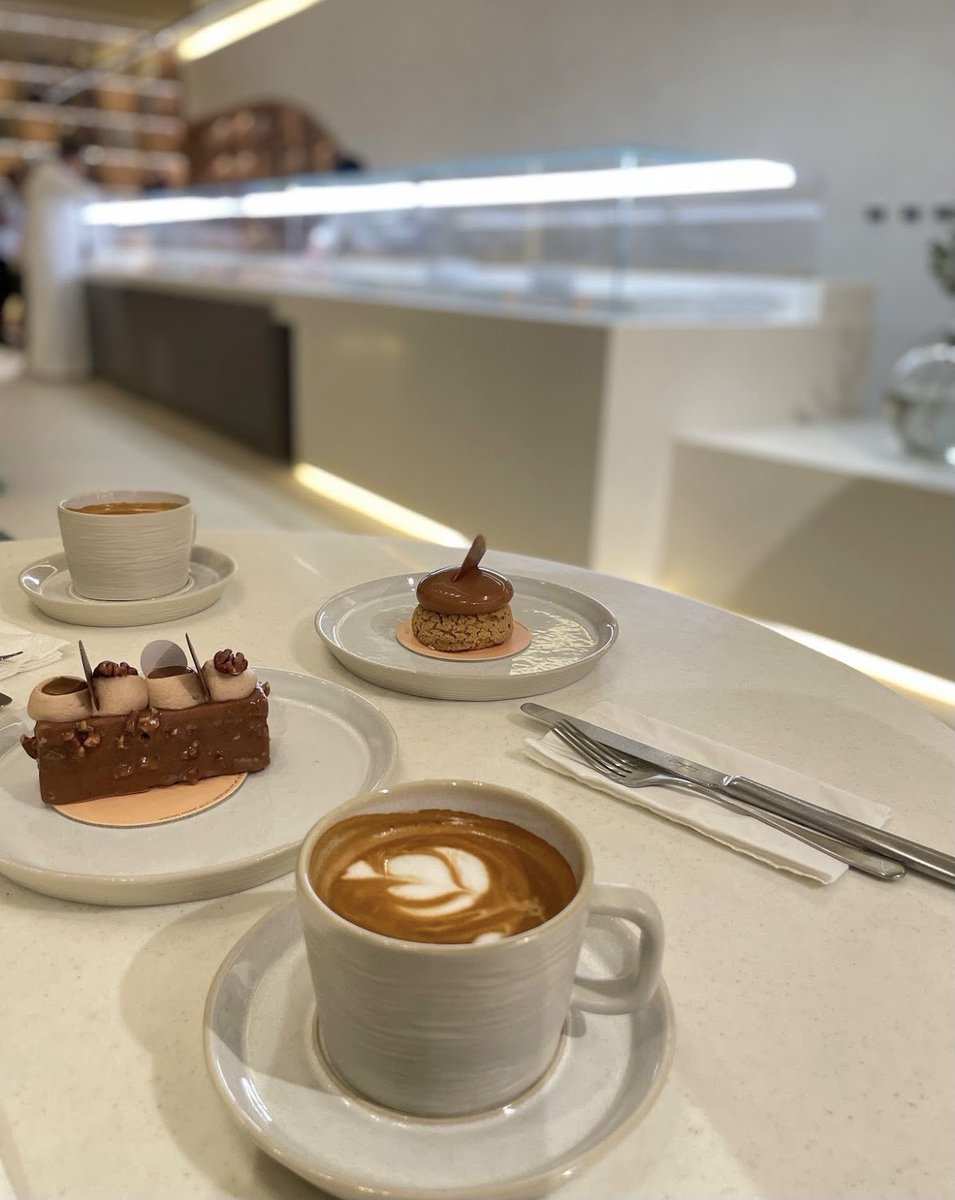 📍اوت اوف لاين OUT OF LINE - Thread from يـارا | الرياض☕️🍽️ @Your_71 ...