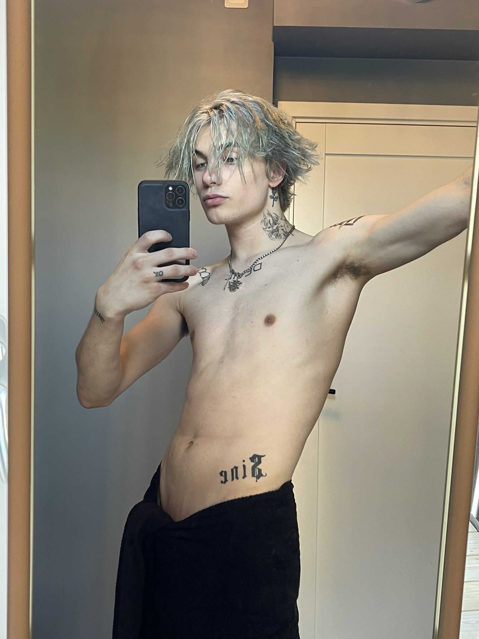 Sky On Twitter Fresh Outta Shower😅 Ejpilxpghj Twitter