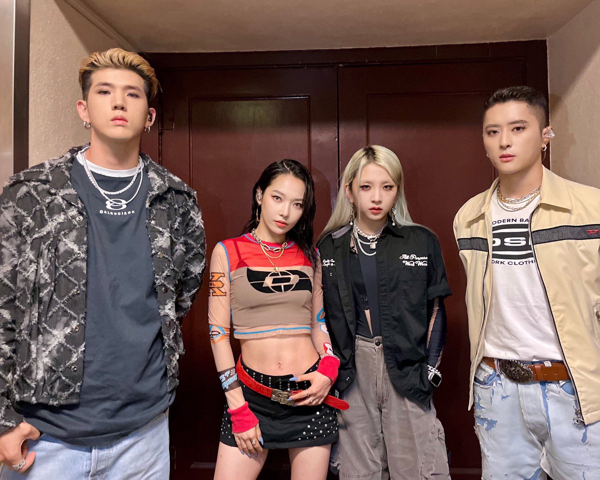 KARD on Twitter: "[#KARD] 2022 WILD KARD in San Jose #KARD #카드 #2022_WILD_KARD_IN_USA"