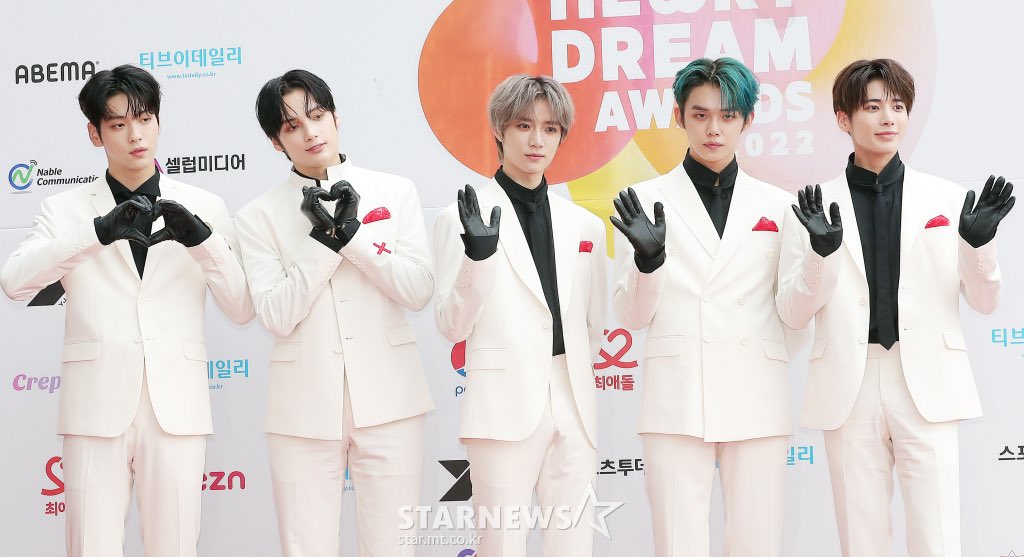 The Seoul Story on Twitter: "📸 LE SSERAFIM at the red carpet of 2022 K GLOBAL HEART DREAM AWARDS ...