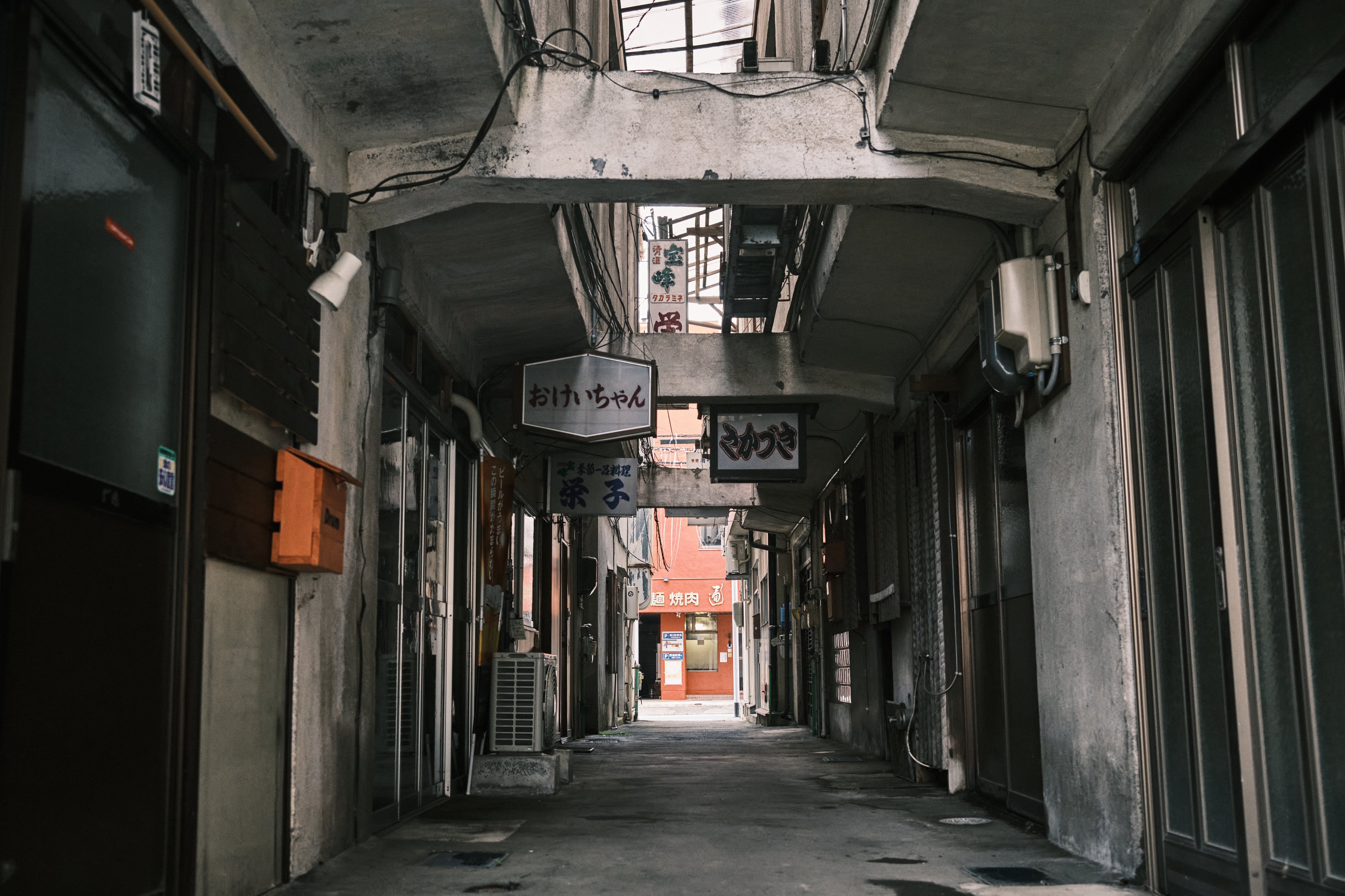 Hiroko.ö on Twitter: "ふと覗いた路地がこんな渋い景色だったりするから路地覗くのやめられない https://t.co/Y15OOkVUcc" / Twitter