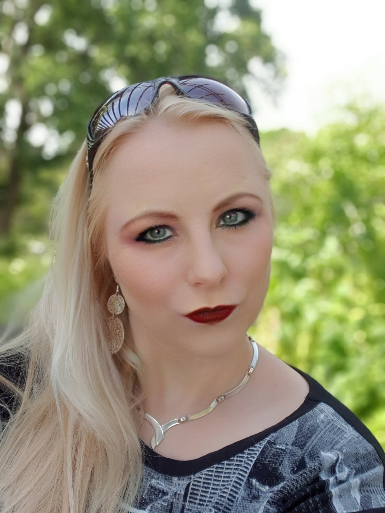 Miss Elara 🇩🇪 on Twitter: "Guten Morgen ihr #Loser #Cashcow's # ...
