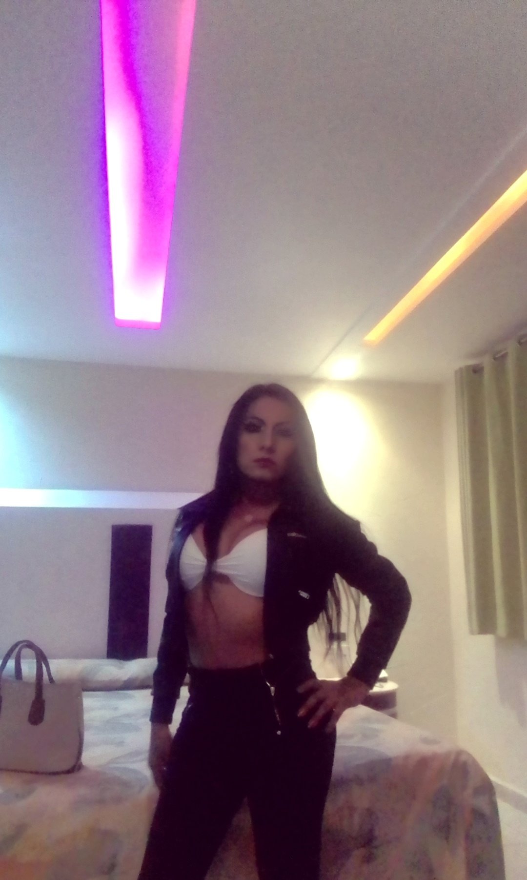 Cristal Ventancur on Twitter: "Disfruta de una noche increíble ️😈 ️ https://t.co/jhTYQrS62K ...