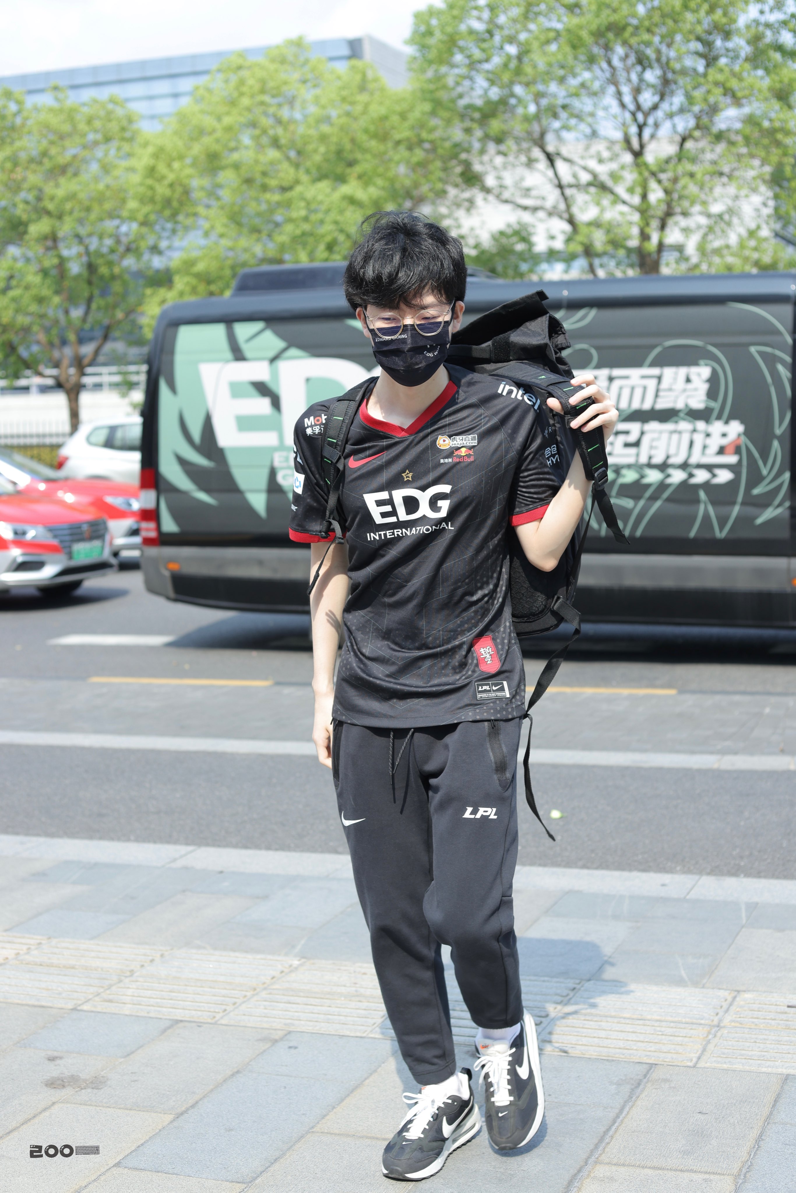 ㄹㅇㅇ on Twitter: "220818 EDG vs. FPX 오랜만이에요!! 오늘 화이팅!! #바이퍼 #Viper #박도현 https://t.co/4AAO3ESOkv ...