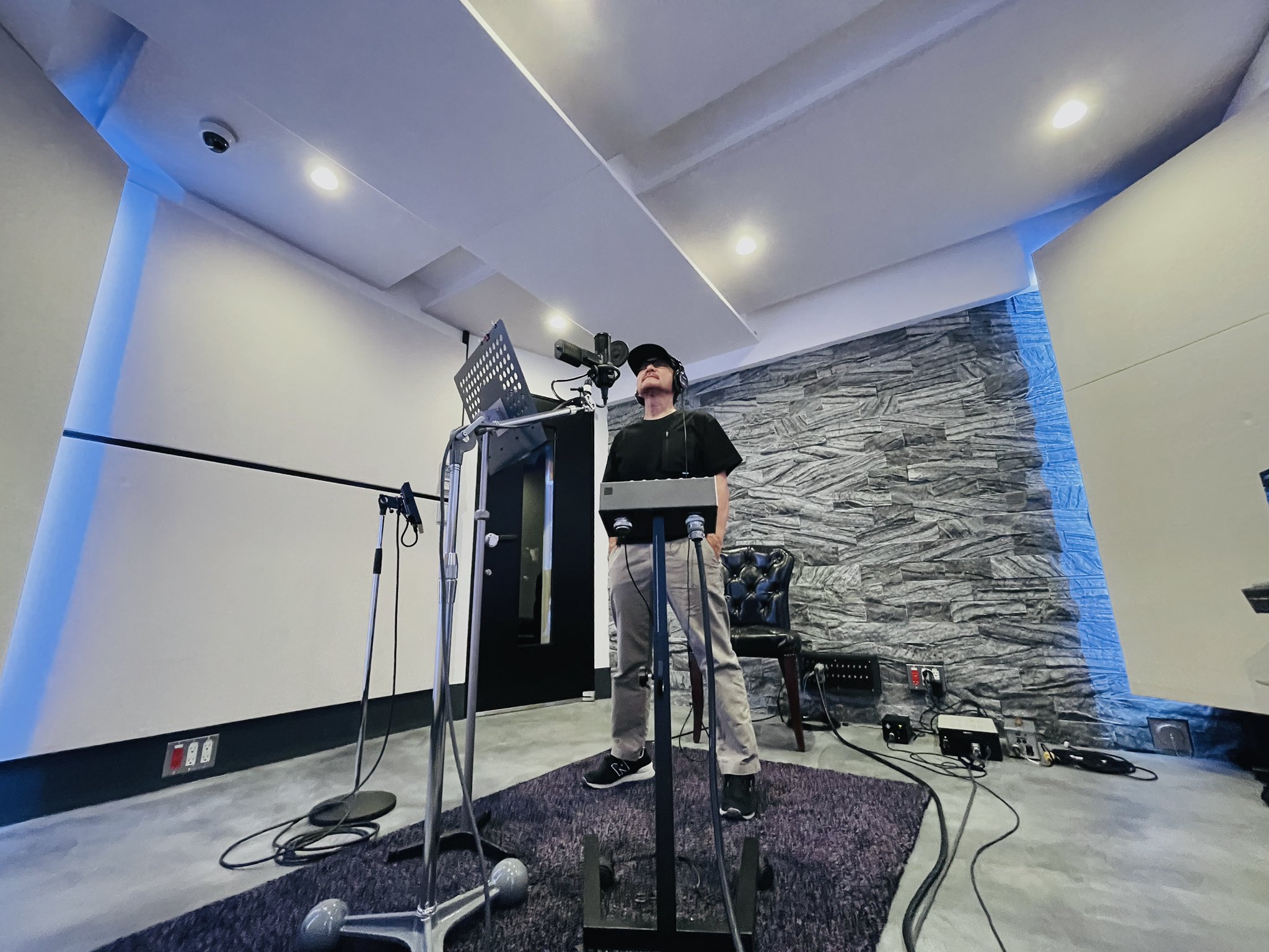 Chagestaff.jp on Twitter: "新曲「POP」にたいする沢山のリツイート、いいね！ありがとうございます。 昨日はレコーディングをしておりました。 詳細はまたお知らせいたし ...