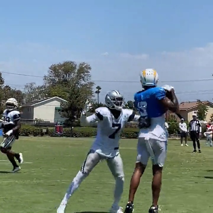 Dov Kleiman on Twitter: "Justin Herbert to Keenan Allen, who's guarded by Trevon Diggs ...