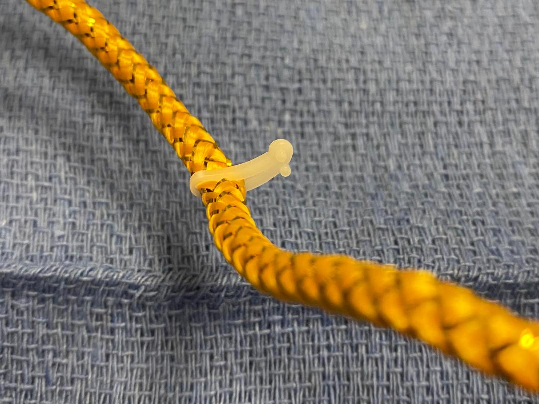 so Let us have a look at these Weck Hemolok clips you speak of. a 🧵 ...