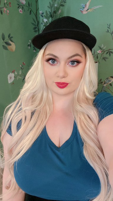 Tw Pornstars Klaudia Kelly Pictures And Videos From Twitter Page 7