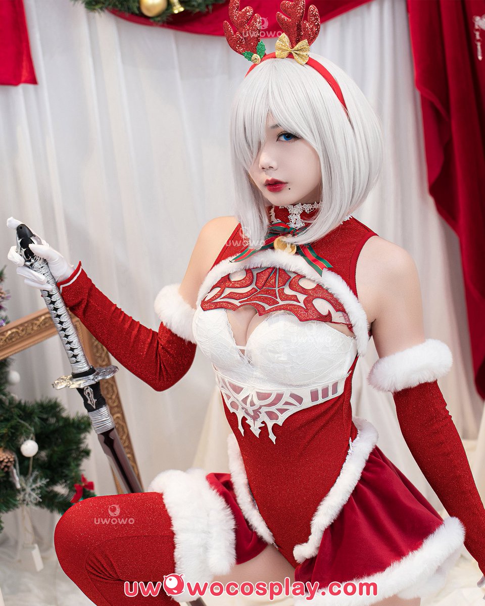 Uwowo Cosplay on Twitter: "'Tis the season to sparkle. 🎄 2B is here debuting in the Christmas ...