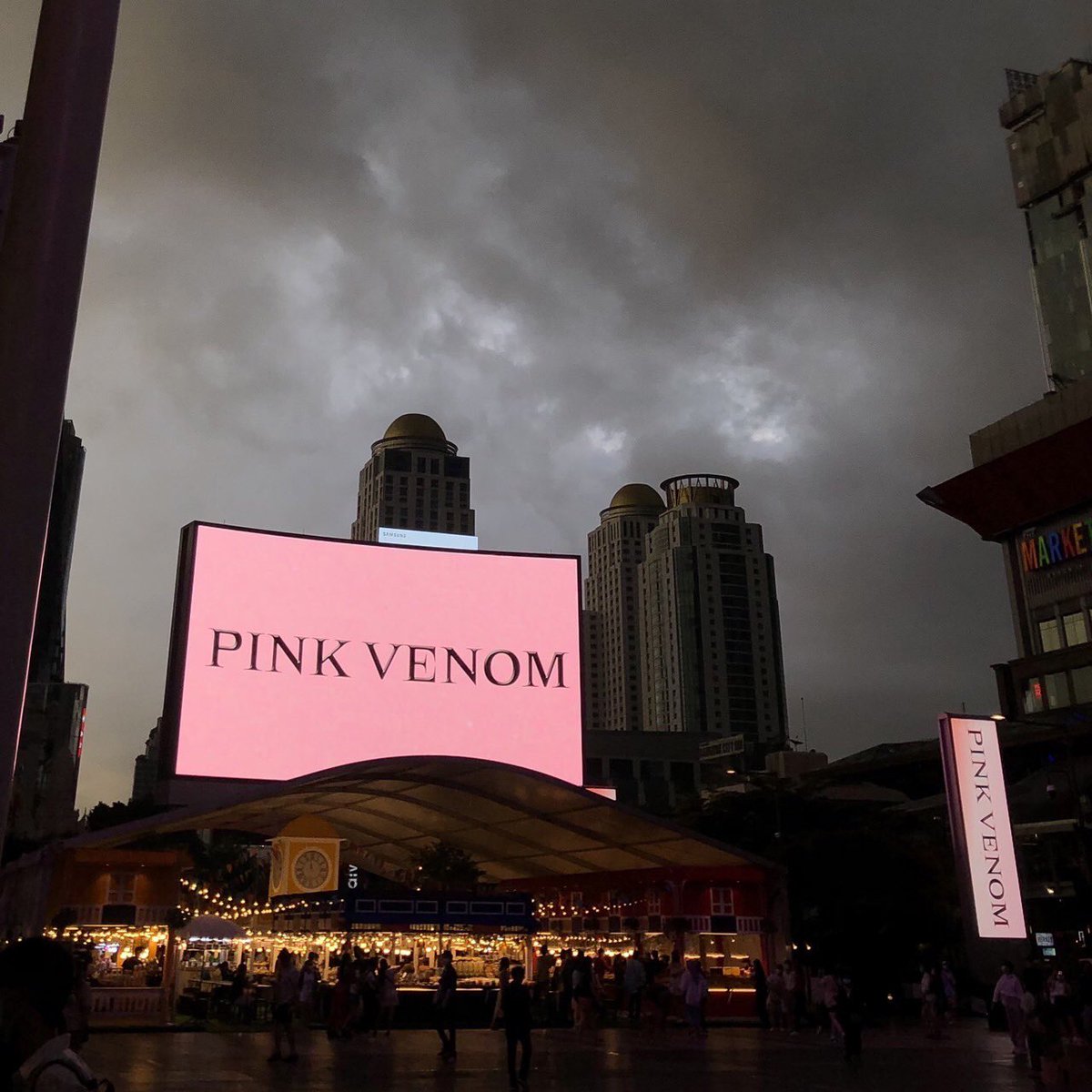 centralwOrld on Twitter: "BLACKPINK IS BACK! 💗🖤 The panOramix ที่ centralwOrld ต้อนรับการกลับมา ...