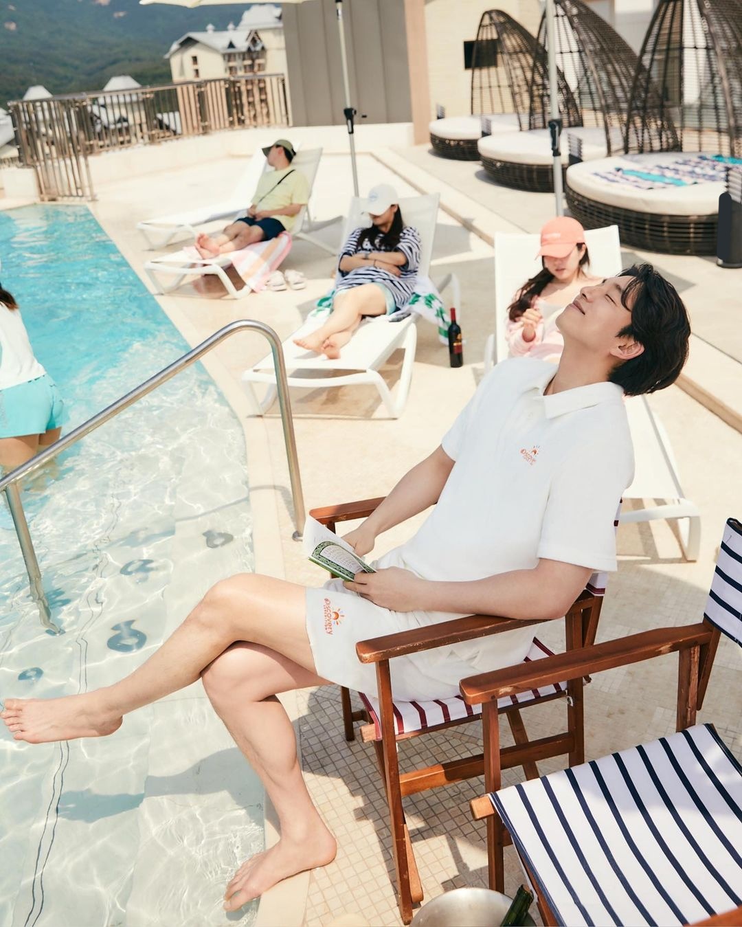 kboy feet on Twitter: "daddy gong yoo x discovery expedition: a thread #gongyoo #feet #asianfeet ...