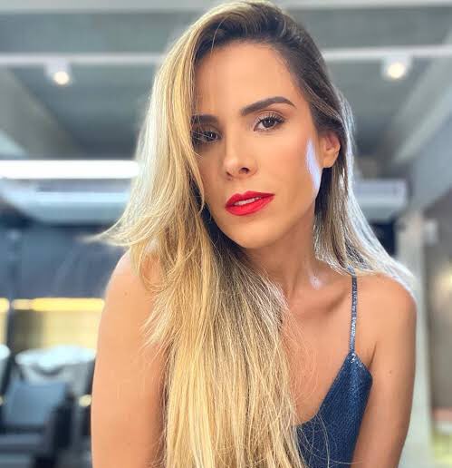 Tchuthuca do PT on Twitter: "@QGdoPOP A que canta 😘 https://t.co/Ac9XhEJfAU" / Twitter