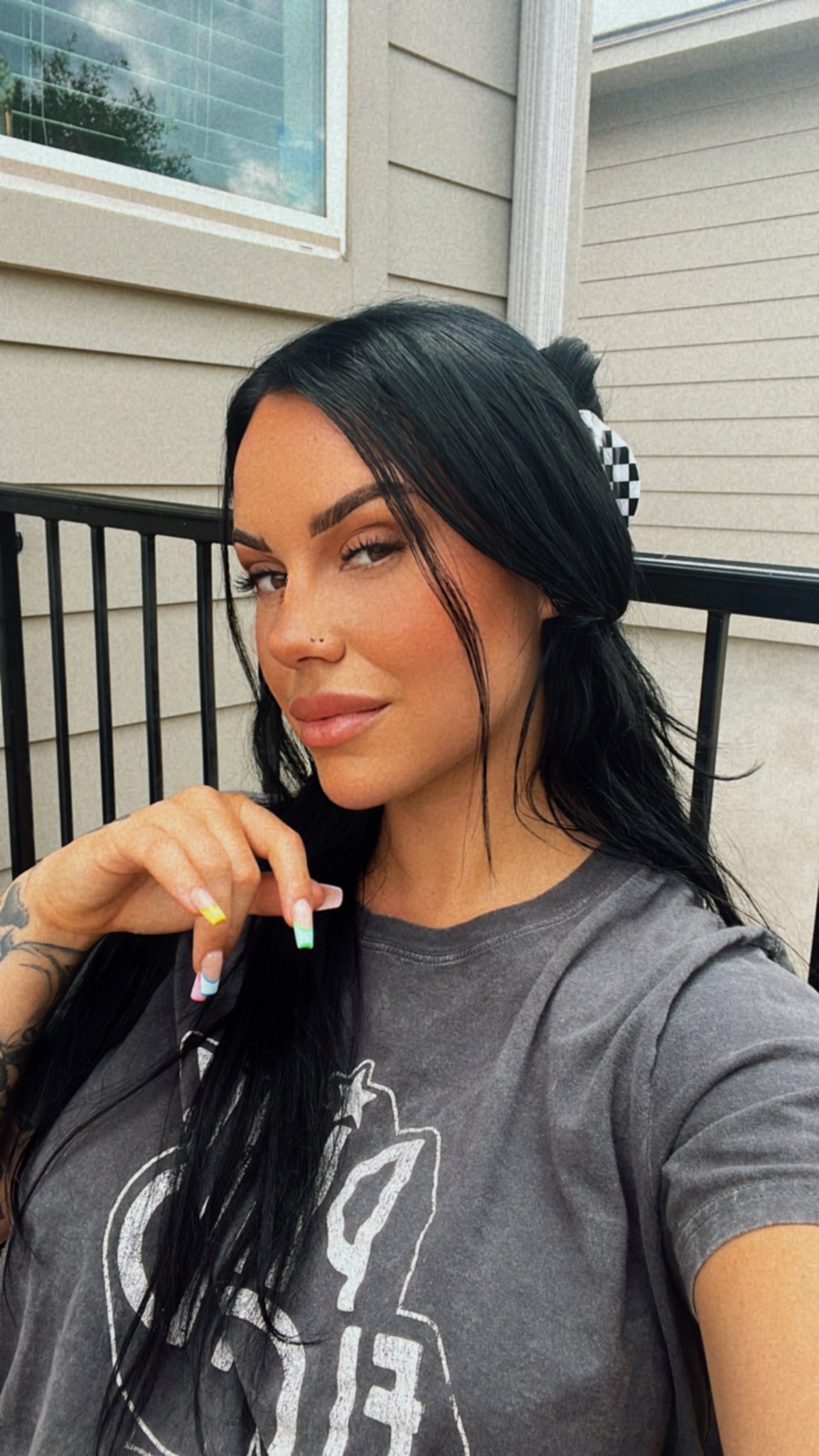 TW Pornstars - 1 pic. SIMONE. Twitter. In public vs in ur DMs 💬. 3:37 ...